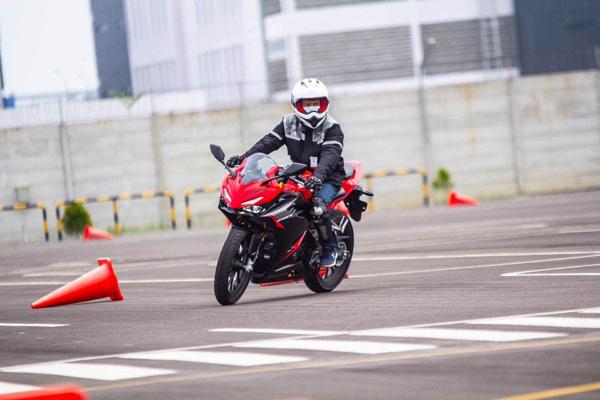 Kenali 10 Potensi Kecelakaan Bermotor, Jangan Abaikan Hal Sepele